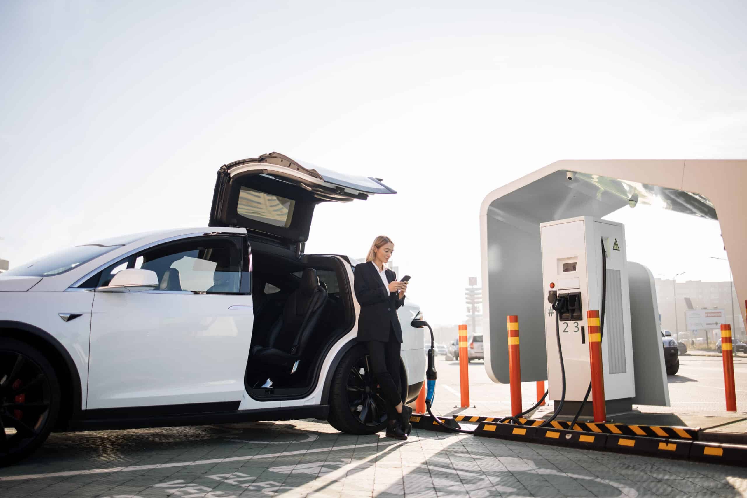 Stații de încărcare auto electrice | Artsani Energy